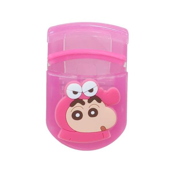 「コスメ雑貨」 クレヨンしんちゃん コスメ雑貨 マスコット付きアイラッシュカーラー ピンク アイプランニング まつげくるん 小さくてもしっかりカール 2025年8月公開 映画[クレヨンしんちゃん 超華麗！灼熱のカスカベダンサーズ]ますます人...