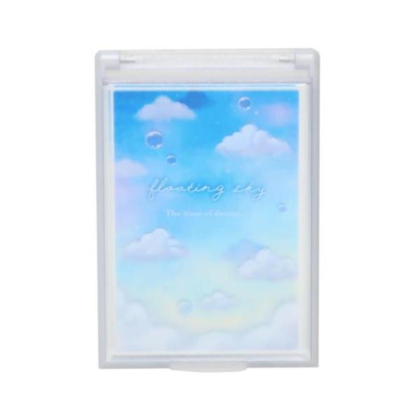 「手鏡」 手鏡 カードミラーS FLOATING SKY カミオジャパン 超ミニサイズでポーチにすっぽり収まるスタンド式ミラー 毎日が楽しくなるキュートなZAKKAシリーズこちらは身だしなみの必需品[ミニスタンドミラー]コンパクトサイズで持...