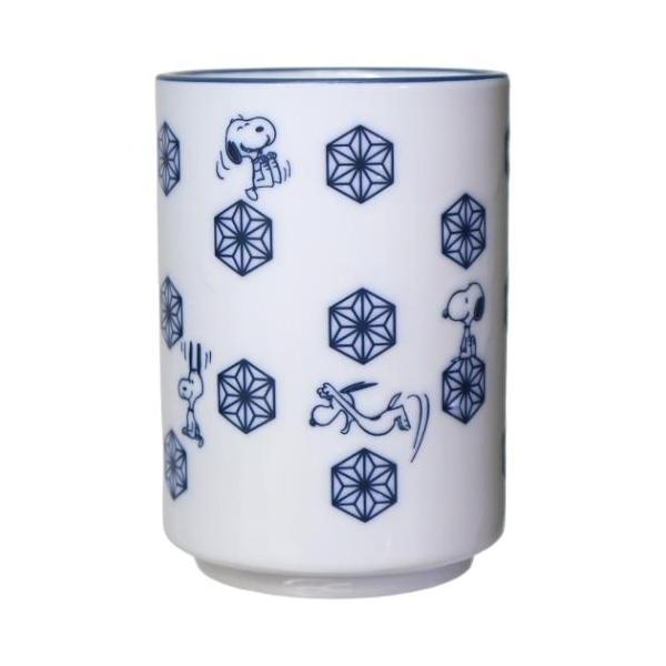 「湯呑 コップその他」 スヌーピー キャラクター 湯呑 湯呑み 美濃焼 麻の葉 ピーナッツ 美しい藍色と、手にしっくり馴染む重み。本格的な風合いの湯呑 大人気[PEANUTS/SNOOPY]の和食器シリーズこちらはシンプルで何にでも合う扱い...