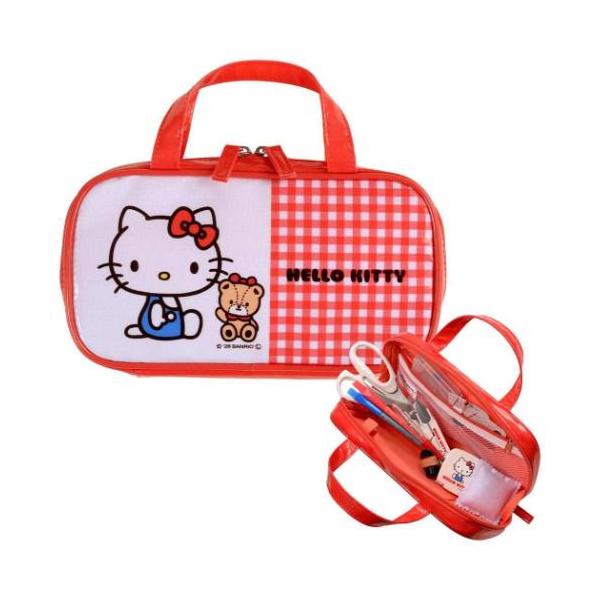 「ソーイングセット 手芸用品」 ハローキティ サンリオ キャラクター 手芸用品 ソーイングセット ファスナーバッグ サイドストッパーが付いているので中の物がこぼれにくい 大人気サンリオキャラクターグッズにまたまた可愛いnewアイテム登場こち...