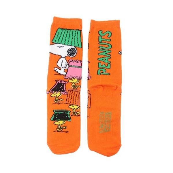 「靴下：レディース」 スヌーピー ピーナッツ キャラクター レディース ハイソックス 女性用 靴下 ランプオレンジ PEANUTS NOSTALGICA SERIES [PEANUTS/SNOOPY]のカラフルポップなレトロアート[NOST...