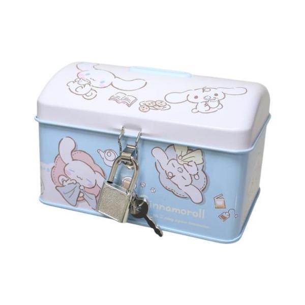 「貯金箱」 シナモロール キャラクター 貯金箱 カギ付き缶バンク のんびりナチュラル サンリオ かわいい専用ボックス入りでプレゼントにもぴったり 大人気サンリオキャラクターグッズにまたまた可愛いnewアイテム登場こちらはかわいい[カギ付き缶...