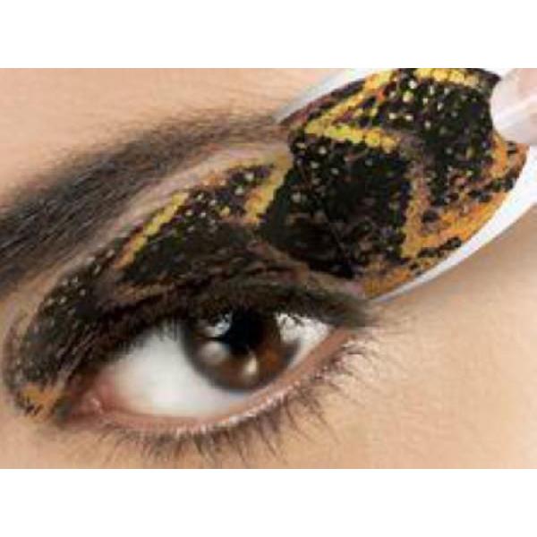 【 貼るアイシャドウ　"カラーオン" 】アメリカで大人気の貼るだけで美しく華やかなアイメイクが完成する"カラーオン"が日本初上陸！グラデーションやライン、カラーリングなど、通常のメイクでは難易度の高いアイメイクもカラーオンなら簡単に演出でき...