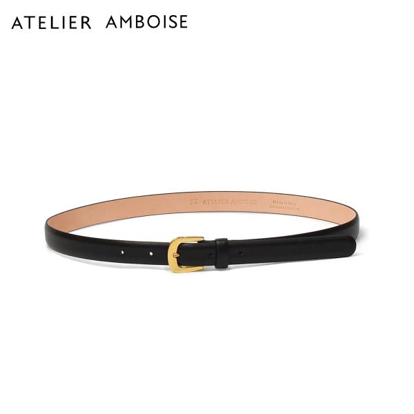 素材：牛革仕様バックル：縦 約3.0cm　横 約7.0cmベルト幅：2.0cmベルトホール: 5つ (間隔2.5cm）