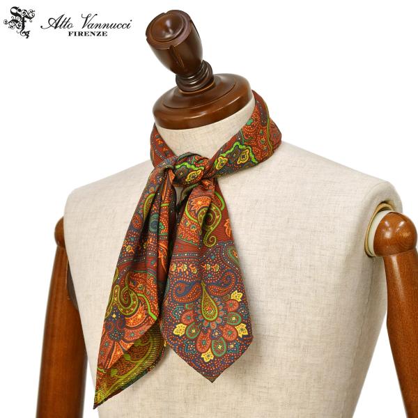 素材：シルク100%縦：約 66 cm横：約 66 cm