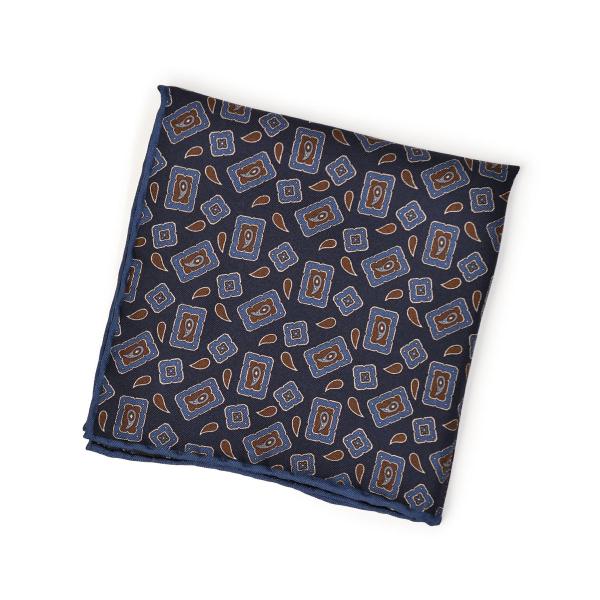 素材:シルク100%サイズ縦：約33cm横：約33cm