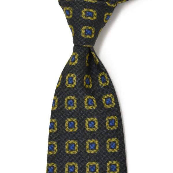 シルク 100％全長　：146cm大剣幅：8cm