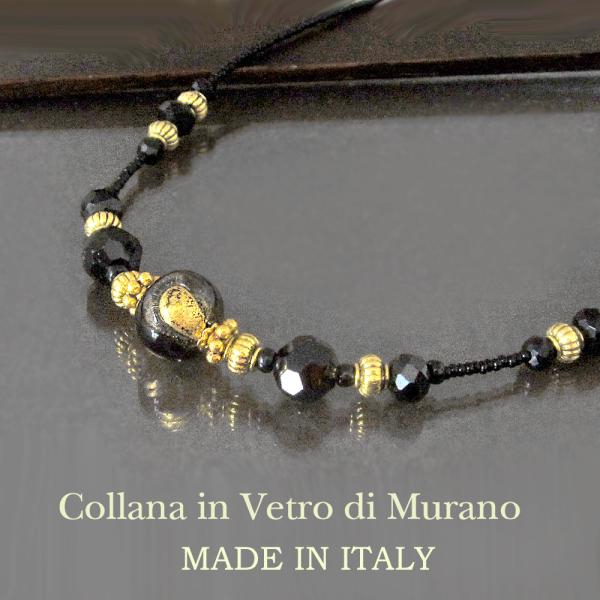オーソドックスンなラインのベネチアングラスのネックレス。小ぶりなのでTシャツや普段着にも気軽に着けられるタイプです。ビーズの箔は24ktを使用しています。イタリア・ムラノから直輸入のベネチアングラスアクセサリーです。イタリア製ベネチアンガラ...