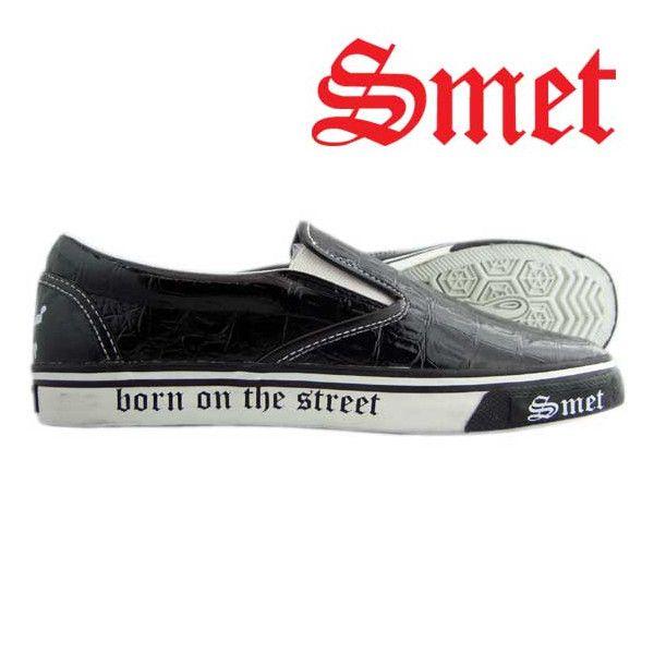 【アイテム紹介】人気ブランドSMETからシューズがついに到着!!スリッポンタイプのボディ全体に、光沢のあるクロコ柄のブラックパテントを使用していてインパクト抜群!!さらにヒール部分にはスカルのデザインがプリントされていて、スメットならではの...