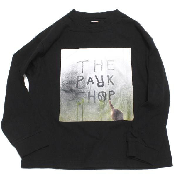 THE PARK SHOP ザ・パークショップ“ザ・パークショップ”のWINDOW PARK ロングスリーブTシャツ結露した窓に指で文字を書いた写真をそのまま転写。文字部分は3D発砲プリントで立体的に表現。ボディは肌当たりの良いコットン天竺...