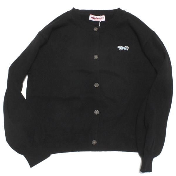 minimal ミニマル“ミニマル”の【the FOX】ニットカーディガンtheFOXとのコラボデザインのアイテム。さりげない胸ワッペンがかわいいニットカーデ。コットンニット素材でチクチク感もない素材感。冷房対策や肌寒い日のちょっとした羽織...