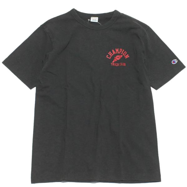 Champion チャンピオン“チャンピオン”のSHORTSLEEVE Tシャツ製品染による味のある風合いが魅力の半袖Tシャツ。目を惹くカレッジロゴ風のプリントデザイン。シルエットは程よくゆとりを持たせたレギュラーシルエット。しっかりとした...