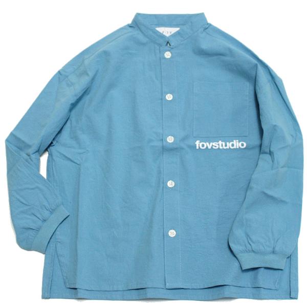 FOV フォブ“フォブ”のマオカラーシャツ軽い着心地のブロードで作成したシャツ。衿はすっきりとした印象のマオカラーを採用。胸ポケットの下にプリントの入ったシンプルなデザインです。袖口は腕捲りや、着脱がしやすいようにリブ仕様に。アイボリー(I...
