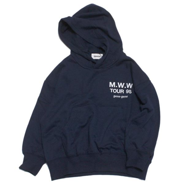 GENERATOR ジェネレーター“ジェネレーター”のM.W.W パーカーツアーグッズをモチーフにデザイン。インパクトあるバックプリントが魅力的。程よいオーバーサイズでゆったりとルーズに着用できます。着心地柔らかなコットンポリエステル裏毛。...