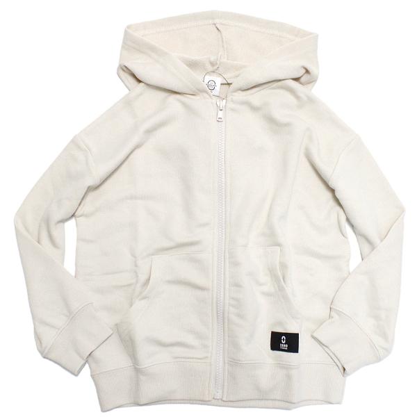 ZERO standard ゼロスタンダード“ゼロスタンダード”のフードジャケット滑らかな肌触りの裏毛素材を採用。ゆったりとしたサイズ感で着心地も◎着回しやすいやすいシンプルな無地デザインが魅力。裾のチケットもワンポイント。フロントジップ仕...