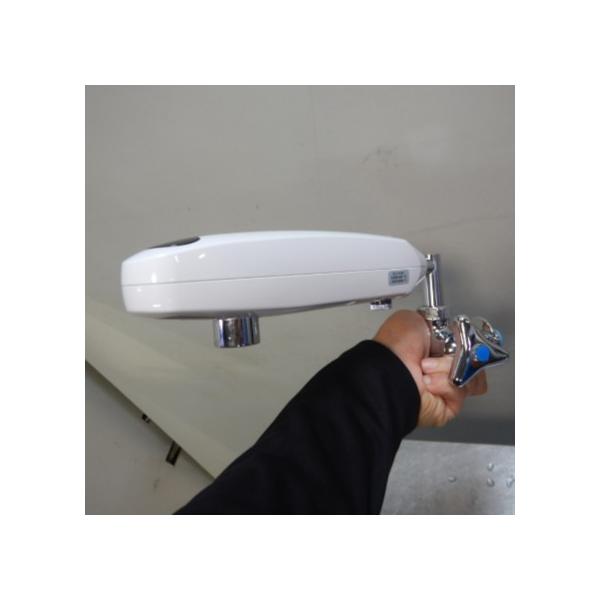 2 2018年製 サンエイ EA200-60X-16 自動水栓パイプ 上向きパイプと取替えて使用 電池式 キッチン/洗面/手洗い用 L254mm  商品は中古品です。   多少の傷汚れあります。    状態画像にて判断願います。 　動作確認...