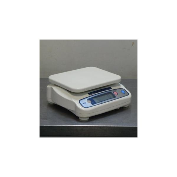 A&amp;D デジタルはかり SH-2000 2kg 最小1g  W265D250H103mm 皿W230D190mm キッチンスケール 1.9kg   商品は中古品です。    多少の傷汚れあります。    状態画像にて判断願います。 ...