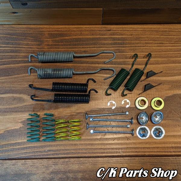 CENTRICのドラムブレーキハードウェアキット（ドラムブレーキスプリングキット）です。78-86年 C10 K10 C20 K20 （11x2.75インチドラム用） ※その他サイズ不可78-91年 K5ブレイザー サバーバン （11x2....