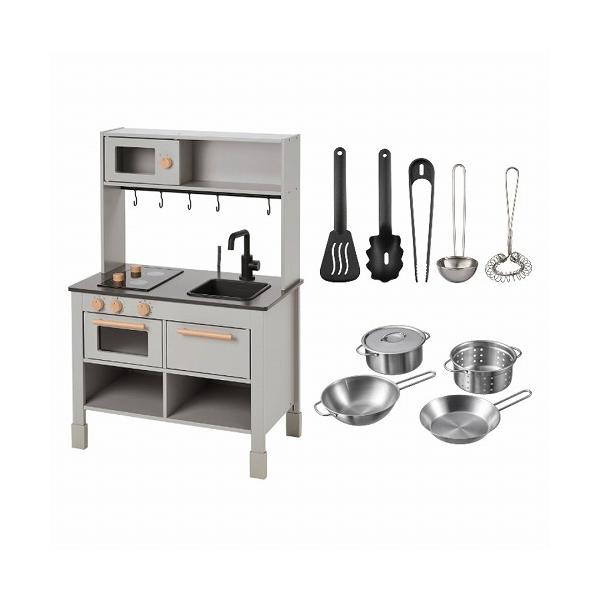 おままごとがすぐにはじめられる3点セットになります。おままごとキッチン グレー：00544493奥行き: 40cm高さ: 100cm幅: 68cm素材:繊維板 アクリル塗装 透明アクリルラッカー アクリル樹脂 ビーチ無垢材【キッチン用品5点...