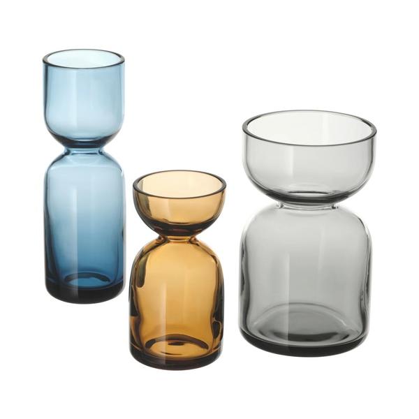 素材ガラスお手入れ方法湿らせた布で水拭きしてください小さめのブラシまたは細めのパイプクリーナーでお手入れしてくださいセット内容(各1点)：花瓶(H13cm、?4 5cm)、花瓶(H11cm、?7cm)、花瓶(H9cm、?5cm)すべての小さ...