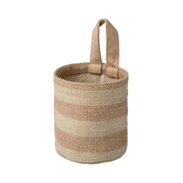 商品サイズ高さ: 15cm長さ: 12cm幅: 12cm素材本体:植物繊維(ジュート) 100%取っ手 縁取り:綿 100%お手入れ方法洗濯不可漂白不可タンブル乾燥不可アイロン不可ドライクリーニング不可きれいな布でから拭きしてください湿気や...