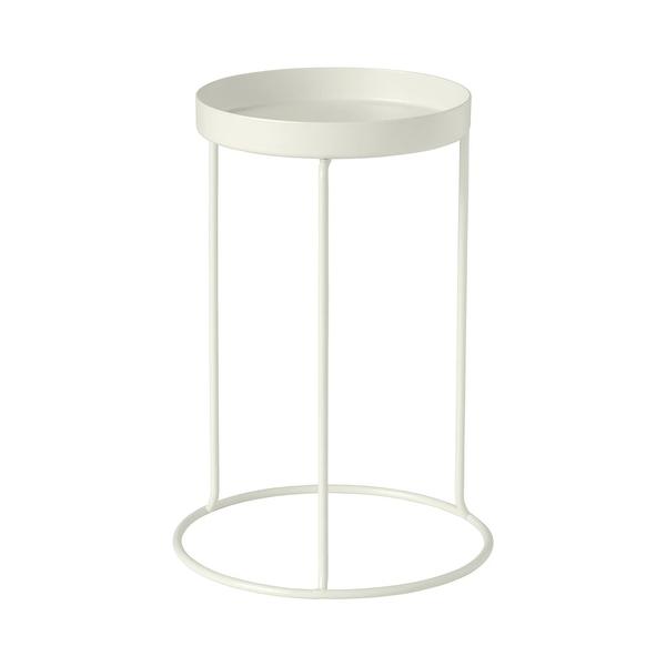 商品サイズ直径: 18cm高さ: 26cm最大荷重: 2 kg素材スチール ポリエステル粉体塗装お手入れ方法湿らせた布で水拭きしてください室内・屋外兼用このプラントスタンドに観葉植物を置き、下にもう1鉢置けば、ステキなアレンジメントになりま...
