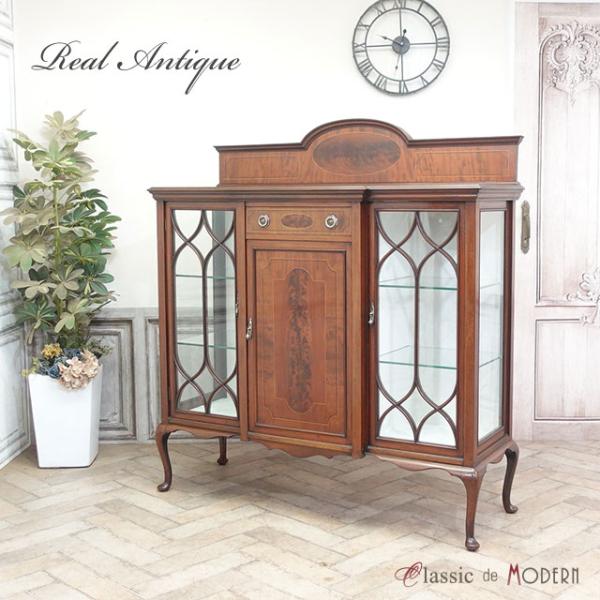 ●品名・品番antique59356　ショーケース　1920年頃　マホガニー材　イギリス●サイズW 139 x D 51 x H 149 (天板高 122) cm●商品についてマホガニー材の美しい木目が印象的なショーケースです。イギリスアン...