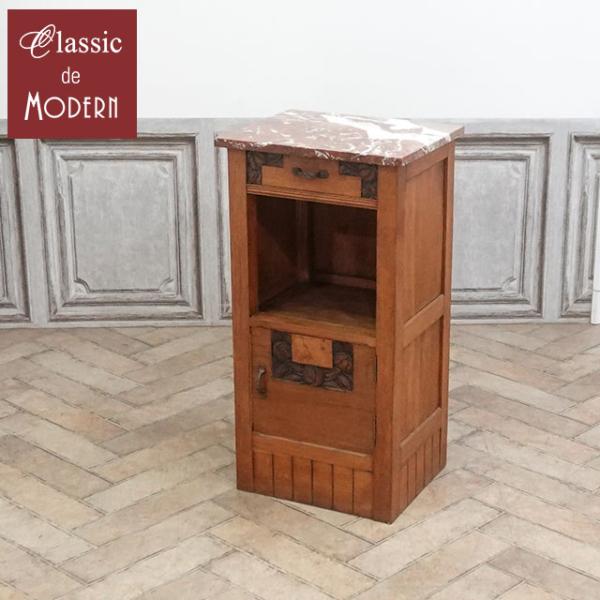 ●品名・品番antique65552　ナイトテーブル　1930年頃　オーク材　フランス●サイズW 44 x D 36 x H 85 cm●商品についてエレガントで実用性に優れた大理石付きナイトテーブルです。赤みを帯びた大理石のマーブル模様は...