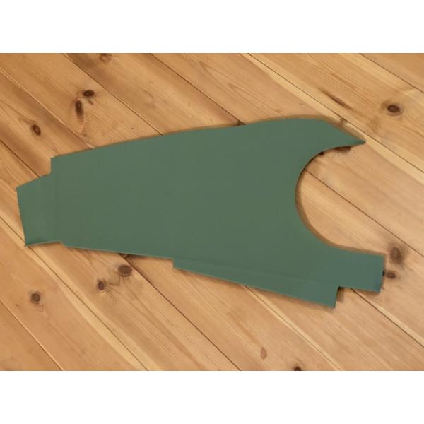 Porcelain Green モスグリーンという風合いです。英国ミニ専門ショップより取り寄せました。  SPO3162（230329)ニュートン社製 3連メーター用（オーバル）ベント穴無し（有は取り寄せ） Dash liners with...