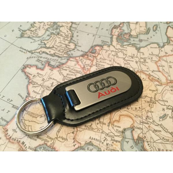 皮部分の寸法　40ｘ85 Beautiful etched and infilled satin Stainless steel Key RingReal Italian leather with satin stainless medal...