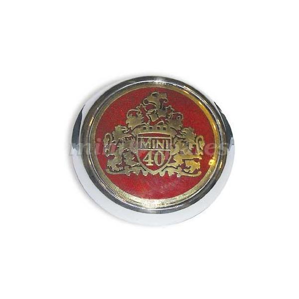 英国ミニ専門ショップより購入しました。BADGE 40TH ANNIVERSARY BONNET BADGEThis round red badge was fitted to the 40th anniversary model only...