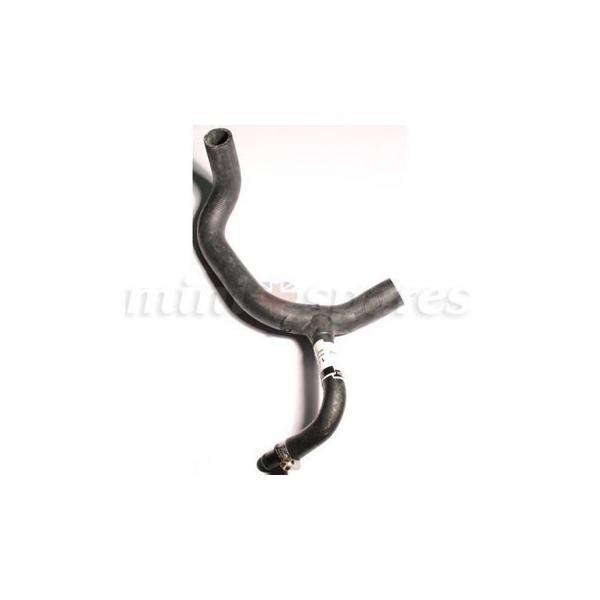 英国ミニスペアーズ社よりとりよせました。純正品 （PCH10780EVA）継ぎ手＆バンド付き（一番細いホース部 写真参照）RADIATOR LOWER HOSE 91on HIF38 CARB MODELLower radiator hos...