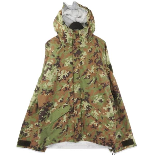 ◇商品説明◇■ブランド　：イタリア軍■色・素材　：ベジタトカモ/スノーカモ/不明■生産国　　：不明■サイズ　　：表記SIZE：XL 着丈：約78cm 身幅：約68cm ゆき丈：約99cm  ■状態　　　：B 中古：使用感が見られる商品です。...