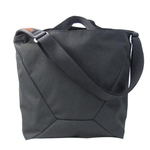 ◇商品説明◇■ブランド　：MYSTERY RANCH■色・素材　：ブラック 黒■サイズ　　：縦：約 33cm 横：約 28cm 奥行：約 15cm ショルダーストラップの長さ：約64cm　幅：約4cm 計測には細心の注意を払っておりますが多...