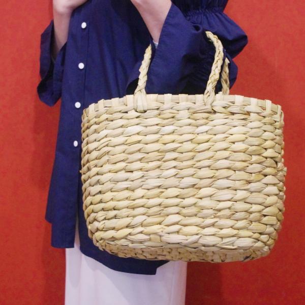定価4,400円から値下げセール!!■生産地/バングラディッシュ■カラー/ナチュラル■素材/ホグラ■サイズ/高さ：約25cm 横幅：約35cm マチ：約14cm ハンドル：約47cm