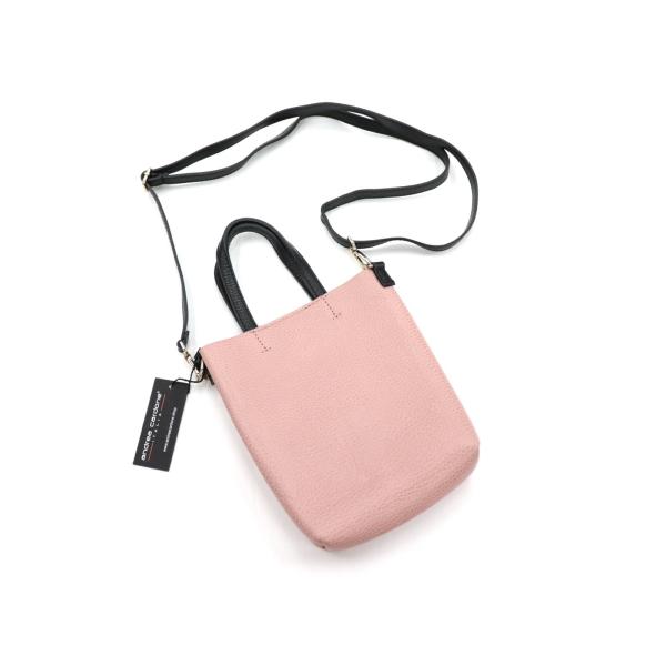 ■カラー/MALVA(ピンク)■素材/牛革■サイズ/高さ:約29cm 横:約17cm マチ:約4cm長さ調整可能なショルダーストラップ付