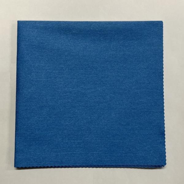 極細繊維を使用した高性能ワイピングクロス【メーカー】日本バイリーン株式会社【入数】1枚【サイズ】33cm×66cm【特長】●軽くふくだけでキレイに極細繊維のエッジが汚れを強力にかき取ります。さらに、三次元のポーラス（多孔質）構造で汚れをしっ...