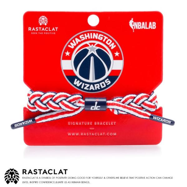 ■商品説明スニーカーのシューレース(靴ひも)からインスピレーションを得て生み出された人気アクセサリーブランドのRASTACLAT。NBAとのチームカラーを取り入れたオフィシャルコラボレーションシリーズのアイテムです。WASHINGTON W...