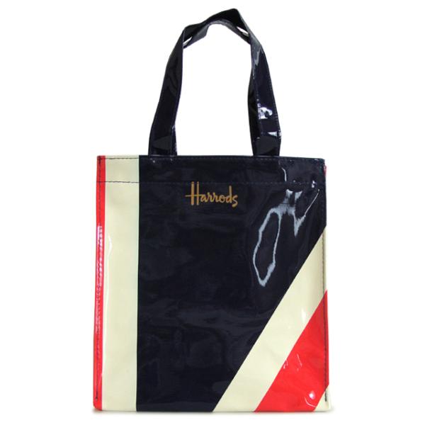 【発売日：2023年11月28日】Harrods ハロッズ[トートバッグ]●商品説明 ハロッズ Harrods トートバッグユニオンジャックがデフォルメプリントされたPVCトートバック！ ファスナー付のポケットが内部についています。●素材P...