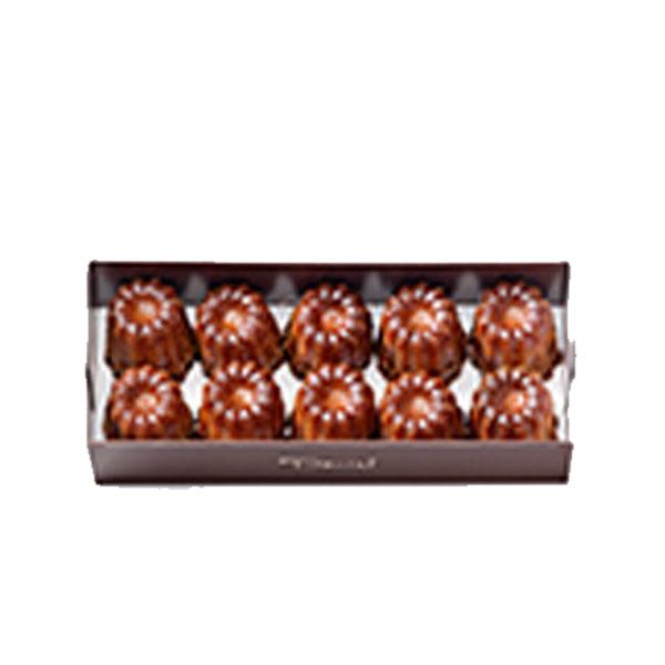 フランス・ボルドー地方の伝統菓子カヌレを、食べやすいプティサイズにしました。 ダニエル定番のプレーン、ショコラ、抹茶などの他、目でも舌でも様々な味を楽しんでいただけるよう、日々、新しい素材を研究しています。ミックス、オーバルの詰め合わせの内...