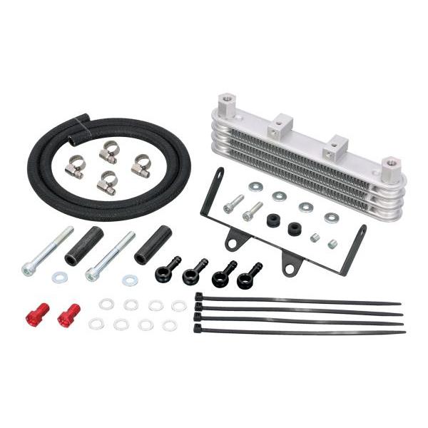 ・スーパーオイルクーラーKIT(3段コア・フレーム下部マウント)(キタコ製)・ハイチューンされたエンジンの必需品。・3段コアコンデンサー(オイル容量：75cc)・オイルライン取出し：キタコ製60Φ/63Φシリンダー(ノーマルシリンダーにはオ...