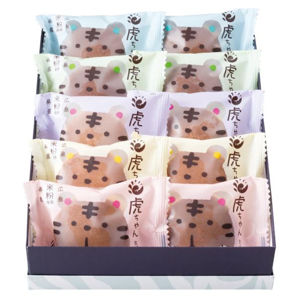 創業400年、瀬戸内は広島の和菓子屋 虎屋本舗。伝統のどら焼きをモダンにアレンジしました。あんバター、チーズクリーム、チョコミント、抹茶ピスタチオ、ラムレーズンの全5種。広島県産米粉を配合し香り高い仕上がりとなっております。あんバター・チー...