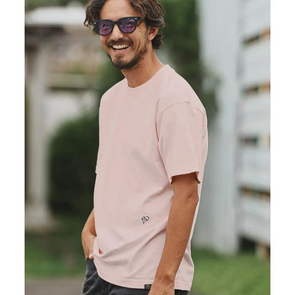 【発売日：2024年09月20日】しっかりとした度詰めの生地を使用したカットソー。素材は適度にヌメ感が有り、着心地のいいカットソー生地。アイコンのワッペンを、左腰にセット。素材の良さを邪魔しないシンプルなデザインに仕上げている。181cmの...