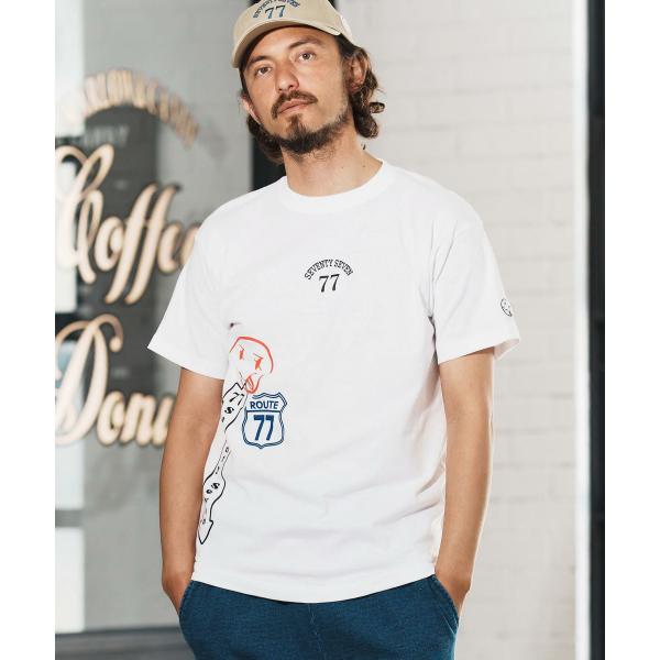 【発売日：2025年05月10日】中厚生地を採用したTシャツ。身頃には4デザインのシルクプリント。袖にワッペンをセット。181cmのモデルがMサイズを着用。▼素材綿:100%▼寸法Sサイズ／着丈:68cm 身幅:50cm 肩幅:45.5cm...