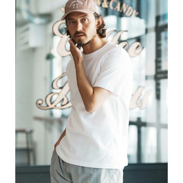【発売日：2025年05月10日】中厚生地を採用したTシャツ。定番の77ラベルを裾には井下のみのシンプルデザイン。181cmのモデルがMサイズを着用。▼素材綿:100%▼寸法Sサイズ／着丈:68cm 身幅:50cm 肩幅:45.5cm 袖丈...