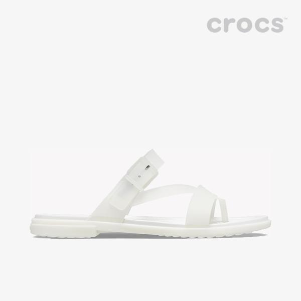 商品説明アシンメトリーのストラップがスタイリッシュなサンダル。半透明のマットライトを採用し、トレンド感と柔らかな履き心地を確保。わずかなヒールがスムーズな足運びをサポート。アウトソールは「クロスライト」素材で、軽い履き心地と快適なクッション...