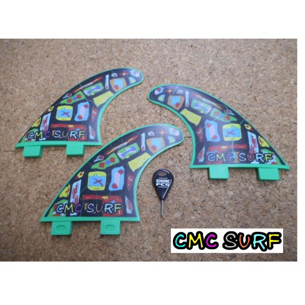 送料無料▲CMC SURF オリジナルプリント　FCS M-5 TRI FIN SET　緑ベースセット 新品 発売日 2024年  定価 \12500 　カラー GREENベース 商品サイズ 高さ：115mm　ベース：108mm ◆フィン説...