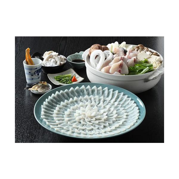 下関の老舗ふく専門店が競りから製造まで責任を持って最高品質のふくをお届けします。本場・下関ではフグを「ふく」と呼びます。1949（昭和24）年創業の我が社は、競りから製造まで一貫して手がけるふくの専門店。確かな目で仕入れ、高度な技術で生引き...