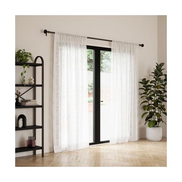 紙の装飾品から着想を得たフィンは、エッジが繰り返された、織り目加工のプリーツフィニアルが特徴です。すべてのスペースの窓の広い範囲に合います。スチール製のこのカーテンロッドは、デザインが魅力的でありながら耐久性があります。フィンカーテン直径2...