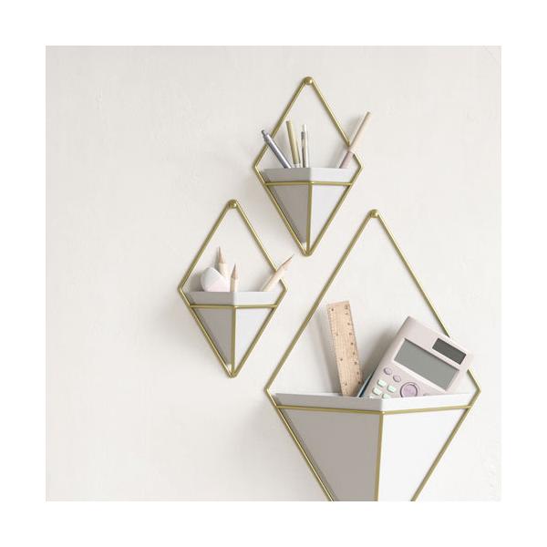 魅力的でモダンで幾何学的なデザイン：Moe TakemuraによってUmbraのためにデザインされたTriggは、モダンでデコレイティブな雰囲気でナチュラルグリーンをあなたの室内のスペースに飾る事ができるシンプルでエレガントなデザインのオリ...